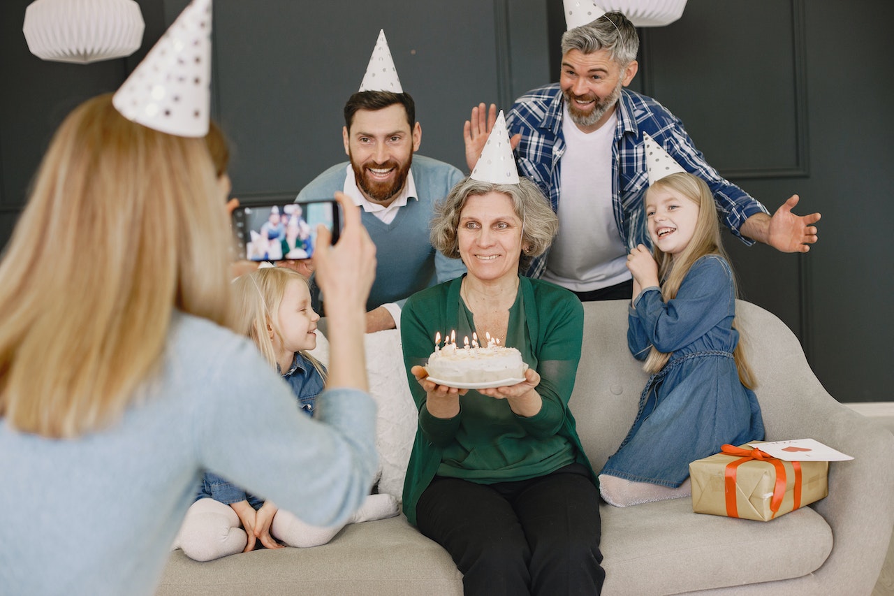 3 Style Tips for a Family Photoshoot - Posh Classy Mom